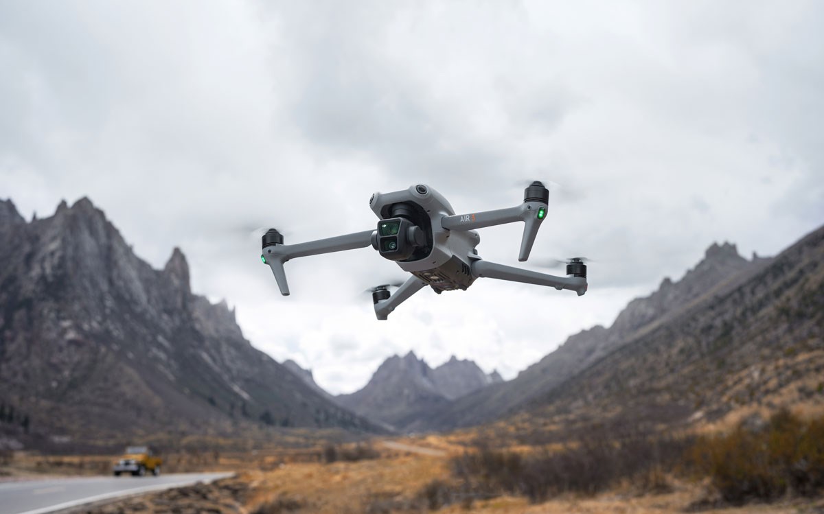 DJI Air 3 Fly More Combo (DJI RC 2) | DJI Stockholm - DJI Stockholm